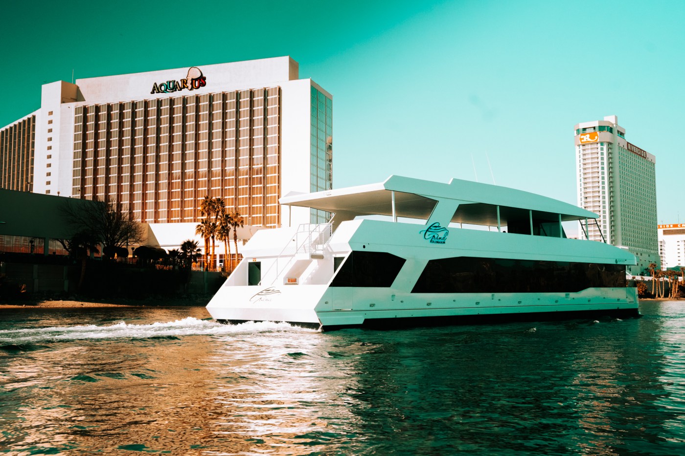 Four Benefits of Choosing Laughlin River Tours
